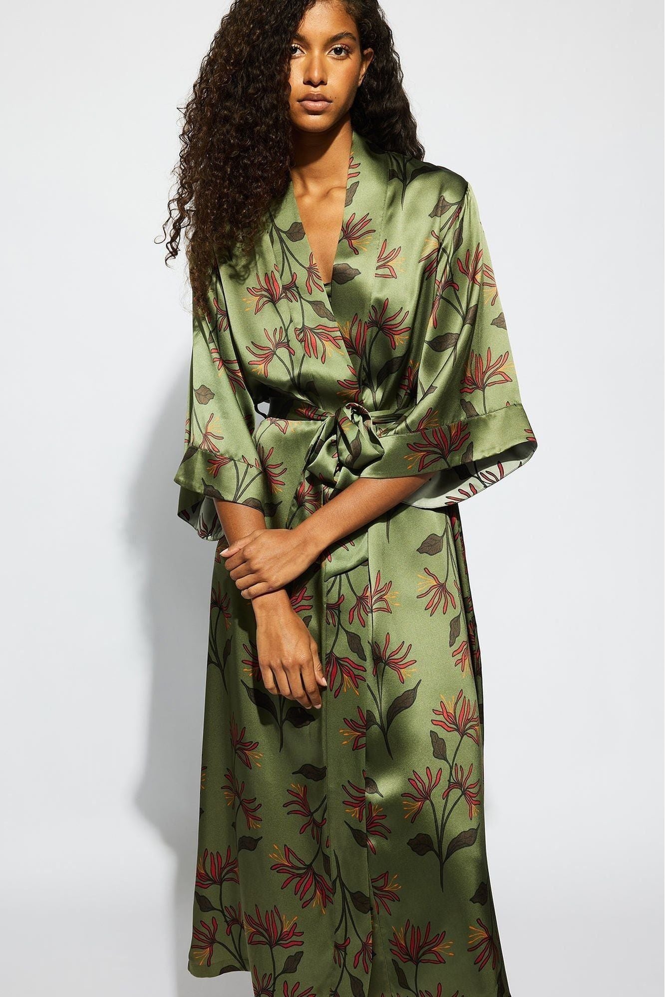 Ginia-Aria Robe – Eclipse Sample Sales